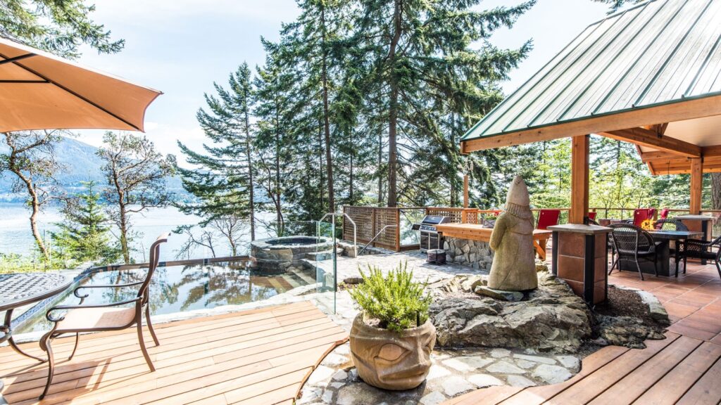 The Family Cottage | Pan-Abode